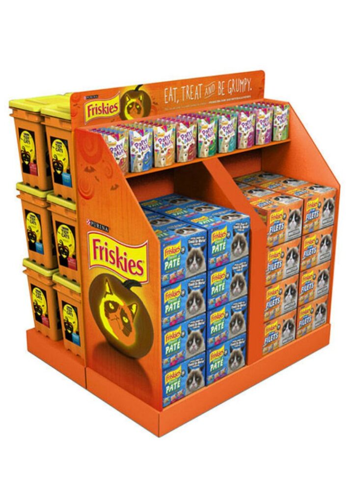 Custom Pet Store Retail Displays | Great Northern Instore